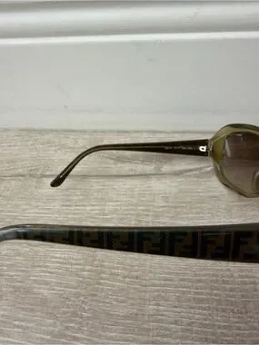 Fendi | Accessories | Fendi Olive Green Oval Sunglasses With Gradient ...